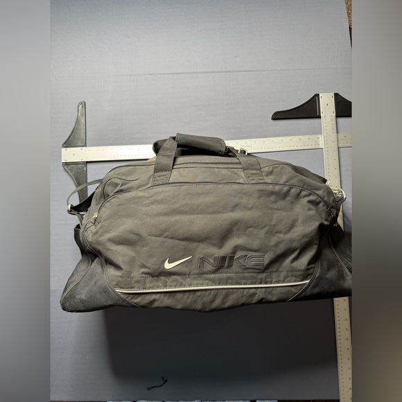 Nike | Bags | Vintage Nike Athletic Flex Sports Gym Holdall Duffel Bag ...